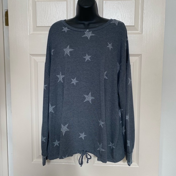 Como Blu | Tops | Como Blu Gray With Off White Star Knit Top Brand New ...